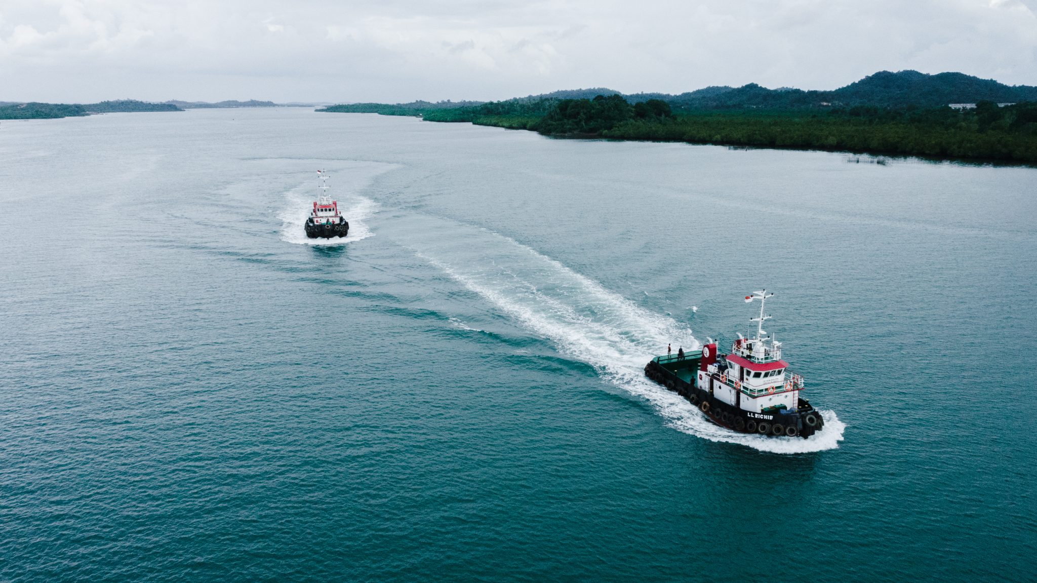 About Us - Lautan Lestari